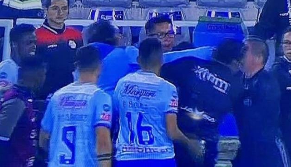 Árbitros en Ecuador se unen tras agresión a su compañero y deciden no ...