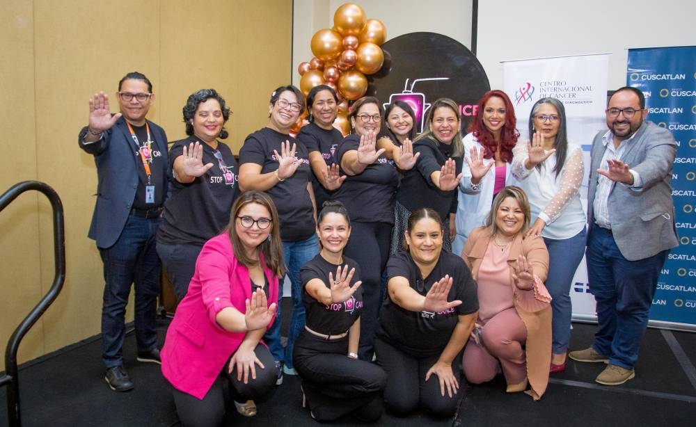 Banco CUSCATLAN se suma a la campaña de la Fundación Edificando Vidas