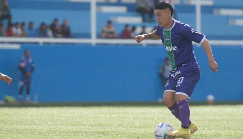 Salvadoreño Kevin Santamaría es nominado a “Jugador del Año” de la ...