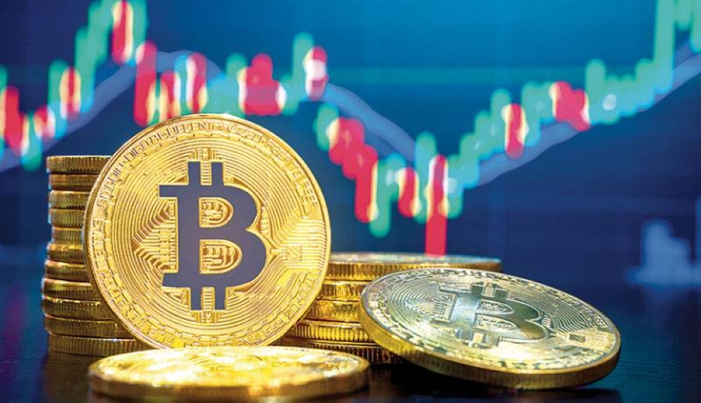 El bitcoin escala un nuevo peldaño y llega a los $43,000