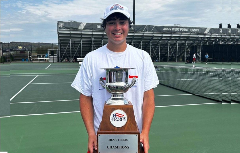 Tenista salvadoreño se corona campeón de conferencia en Estados Unidos