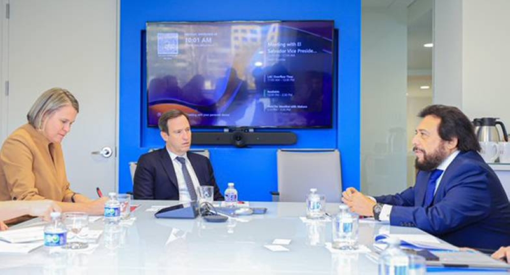 Vicepresidente Ulloa se reúne con autoridades del IRI y resalta apuesta ...