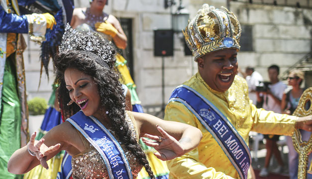 El carnaval de Río celebra su máximo esplendor