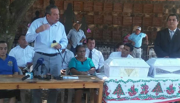 CSJ entregó primeras osamentas a familiares de víctimas de masacre de El Mozote