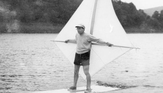 Muere el inventor del windsurf, Newman Darby, a los 88 años