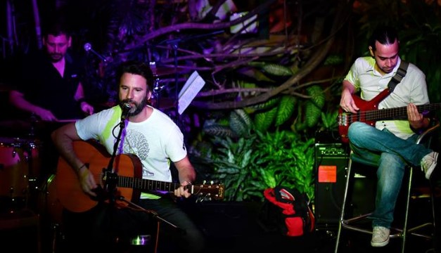 Banda de Fernando Poma lanza su primer éxito en itunes