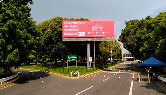 Compass es la forma más fácil de pagar parqueos