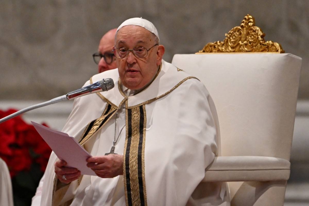 El papa Francisco, hospitalizado, presenta "un cuadro clínico complejo", según el Vaticano